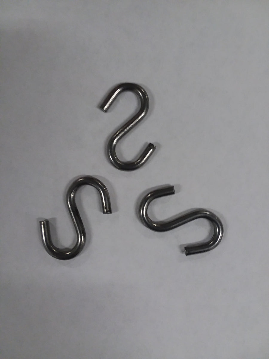 Mighty Hooks – Trapper Art's Supply